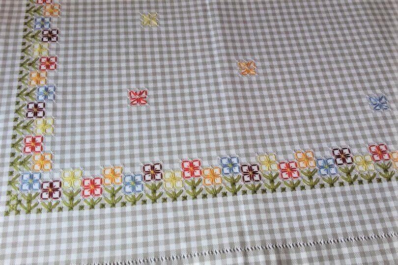 Mira Estas 10 Hermosas Ideas De Manteles Bordados A Manos. ¡Te ...