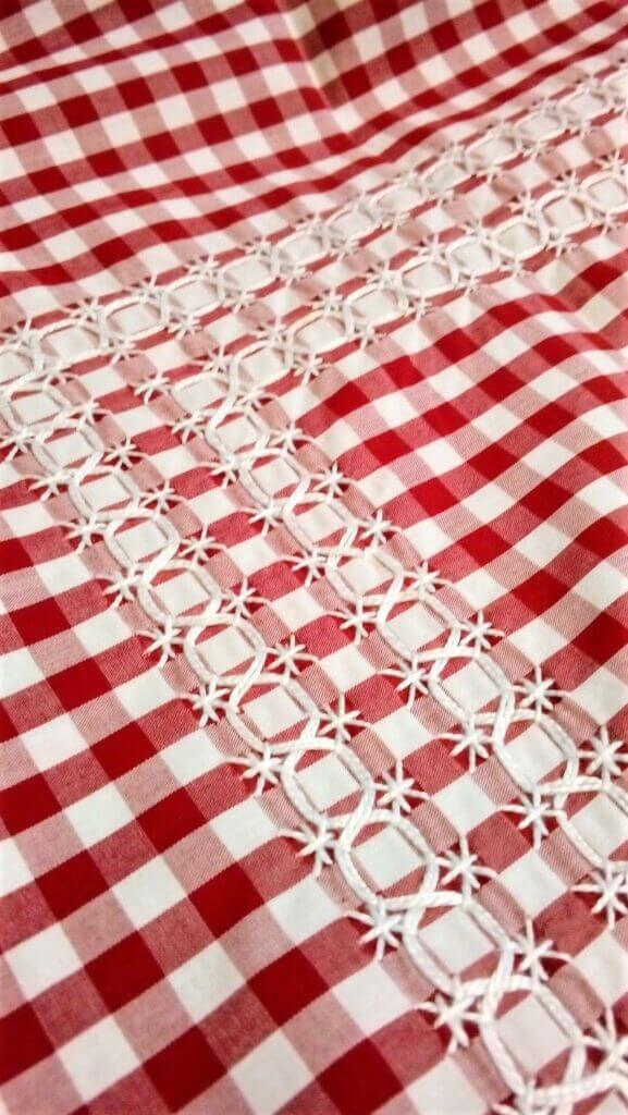 Mira Estas 10 Hermosas Ideas De Manteles Bordados A Manos. ¡Te ...