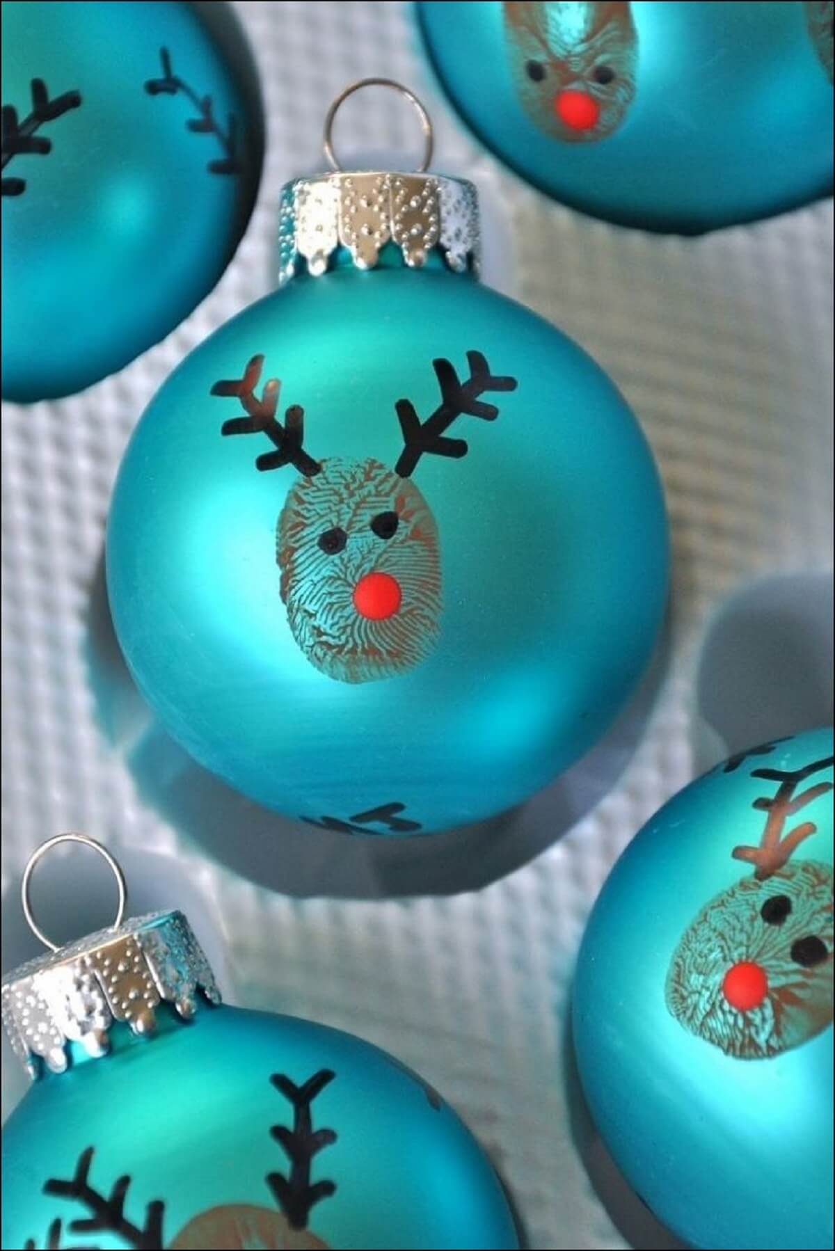 16 Ideas para decorar esferas navideñas de forma original