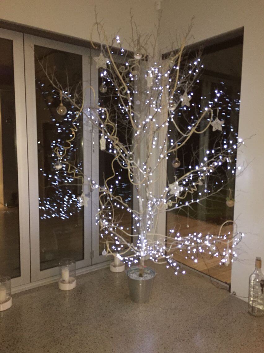 15 Hermosas Ideas De Árboles De Navidad Hechos Con Ramas