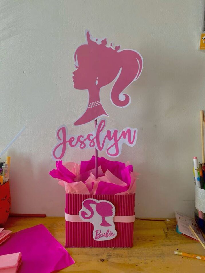 IDEAS DE CÓMO DECORAR UNA FIESTA CON TEMÁTICA DE BARBIE | Manualidades eli